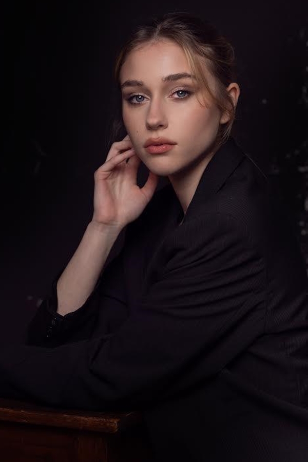 Attrice Cocco Elisa | Filmografia, curriculum e foto