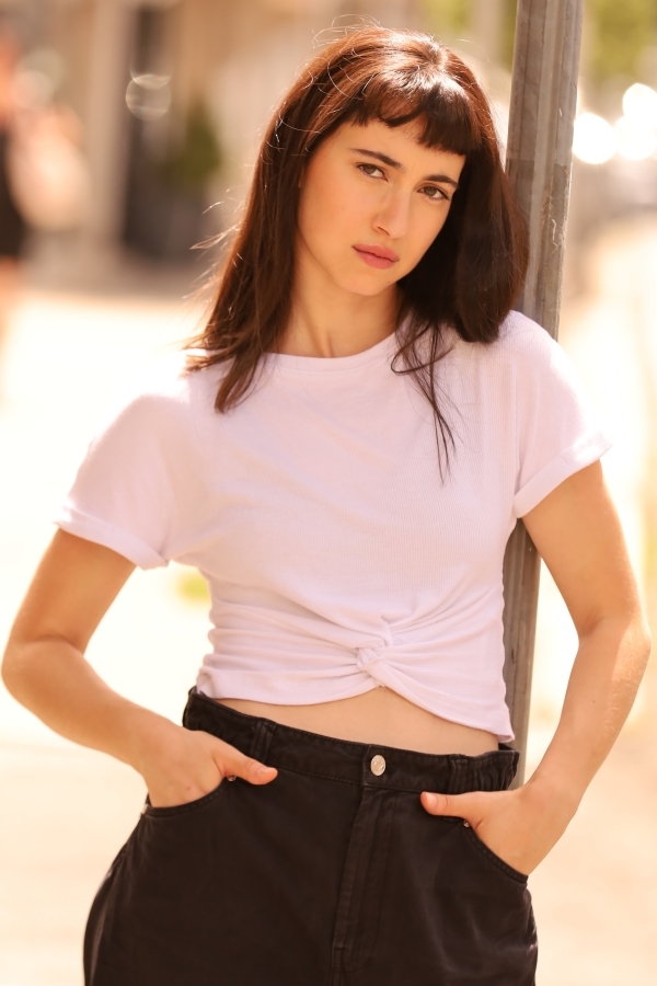 Attrice Danese Clara | Filmografia, curriculum e foto