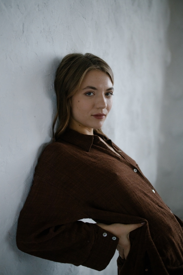 Attrice Sai Yeva | Filmografia, curriculum e foto